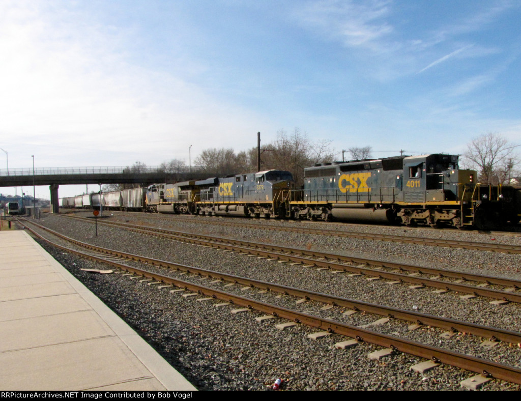 CSX 4011, 5379, 630